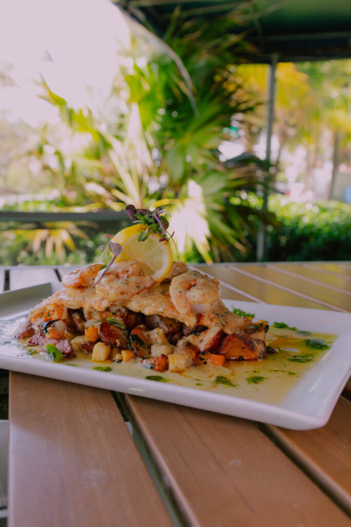 South Florida Sports Bar - Quarterdeck Restaurants